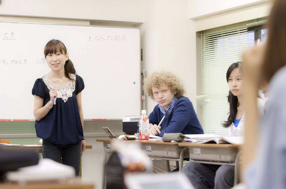 赴日留学日语和英语需达到什么水平 大辉云私塾【日本私塾】日本留学出国留学学部生学辅导大学院升学辅导